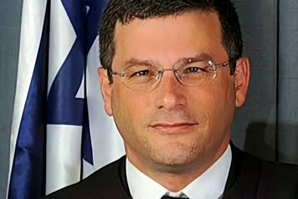 בוגר ישיבת 'חברון': נשיא חדש לבית המשפט המחוזי בירושלים - סרוגים